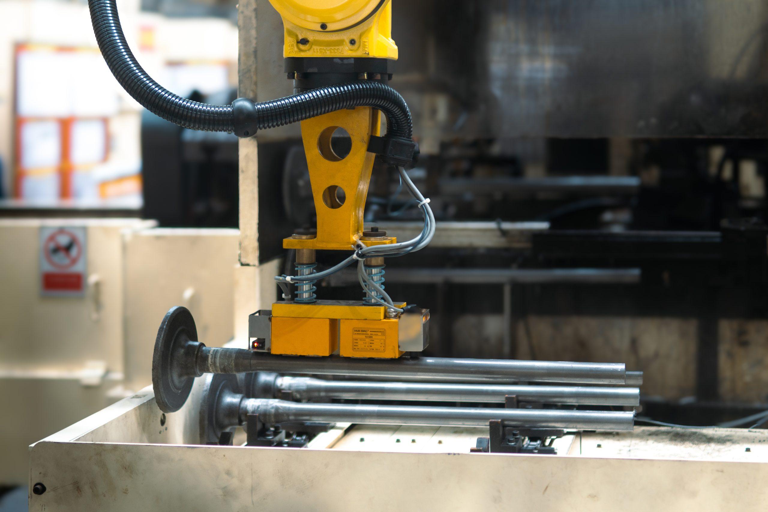 End-of-Arm Tool for Bin Picking in Automation Line