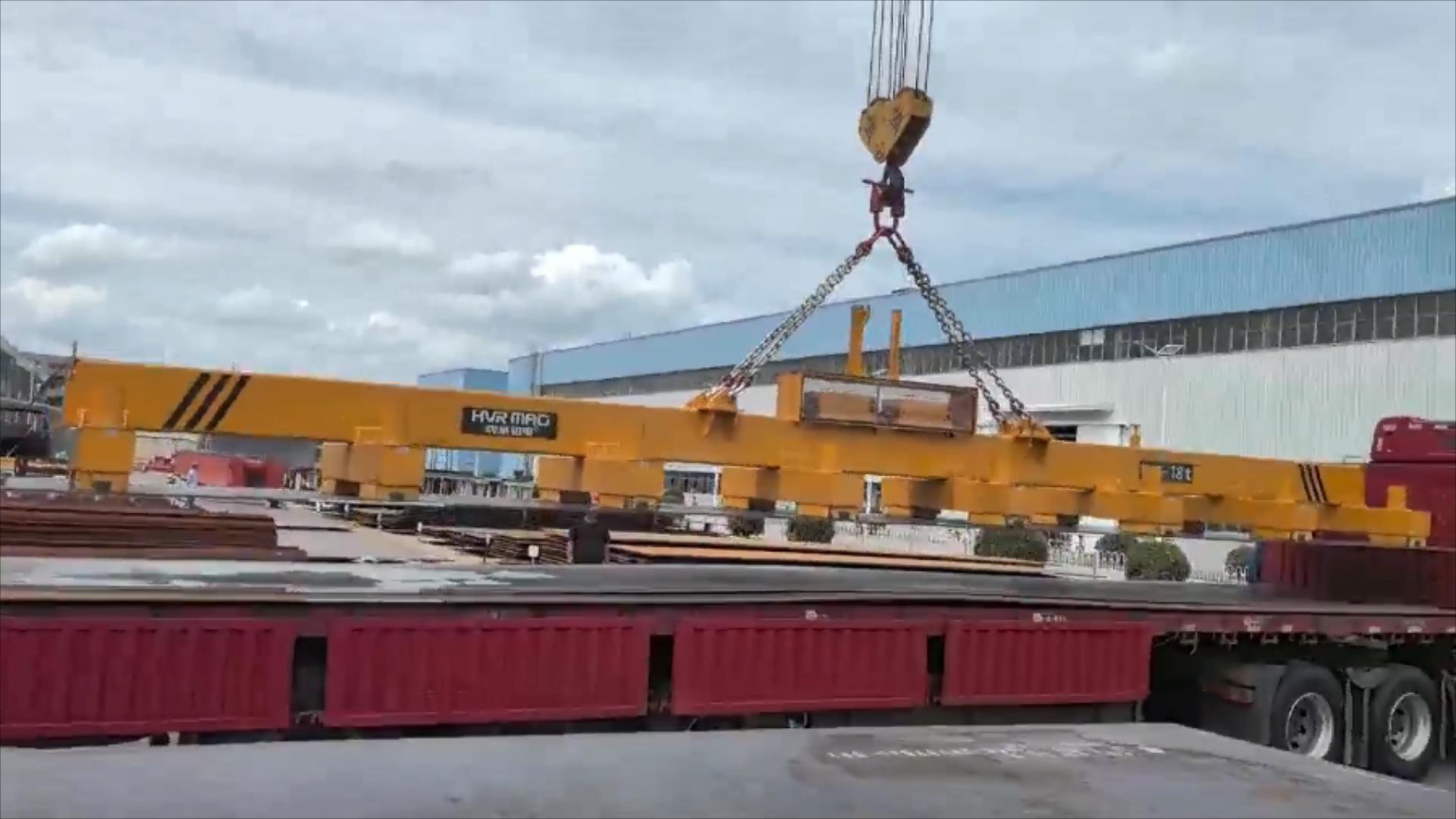 Outdoor Steel Plate Unloading & Sorting - HVRMAG